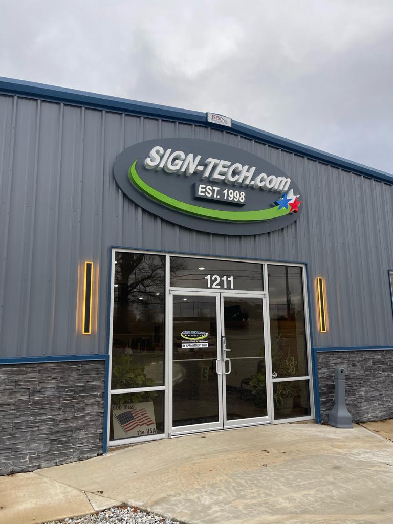 SIGN-TECH.com - Custom Signs & Billboards